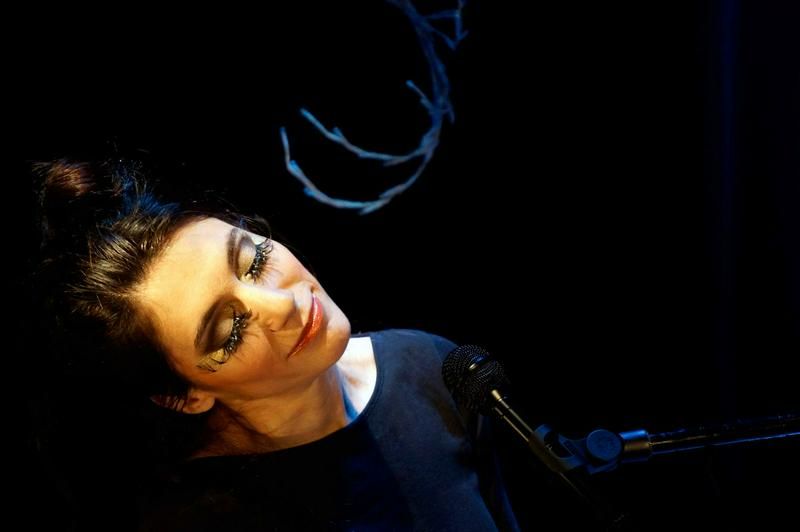 Delphine Coutant: French singer-songwriter (born: 1976) | Biography ...